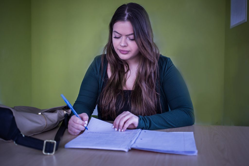 Pros and Cons of Living in Holly Pointe Commons