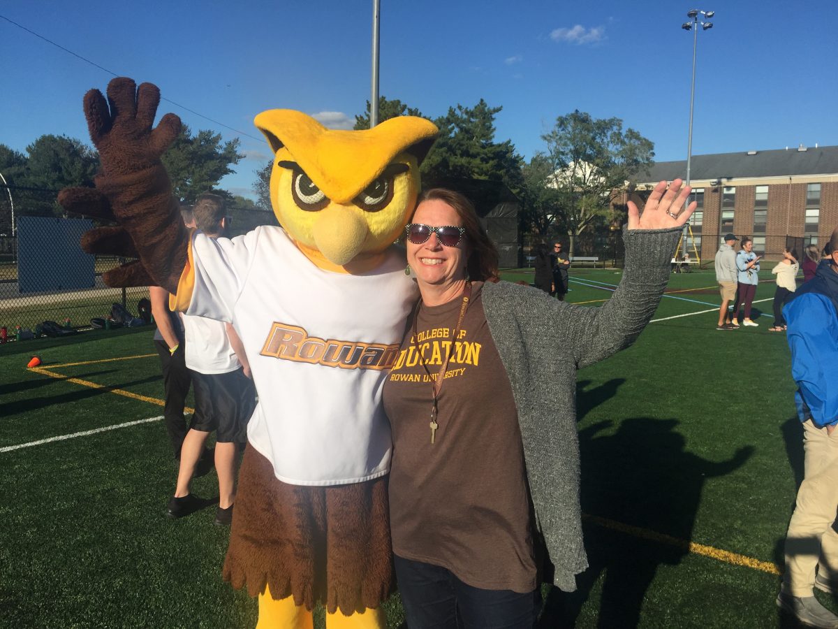 My Interesting Student Worker Job as the Rowan University Mascot